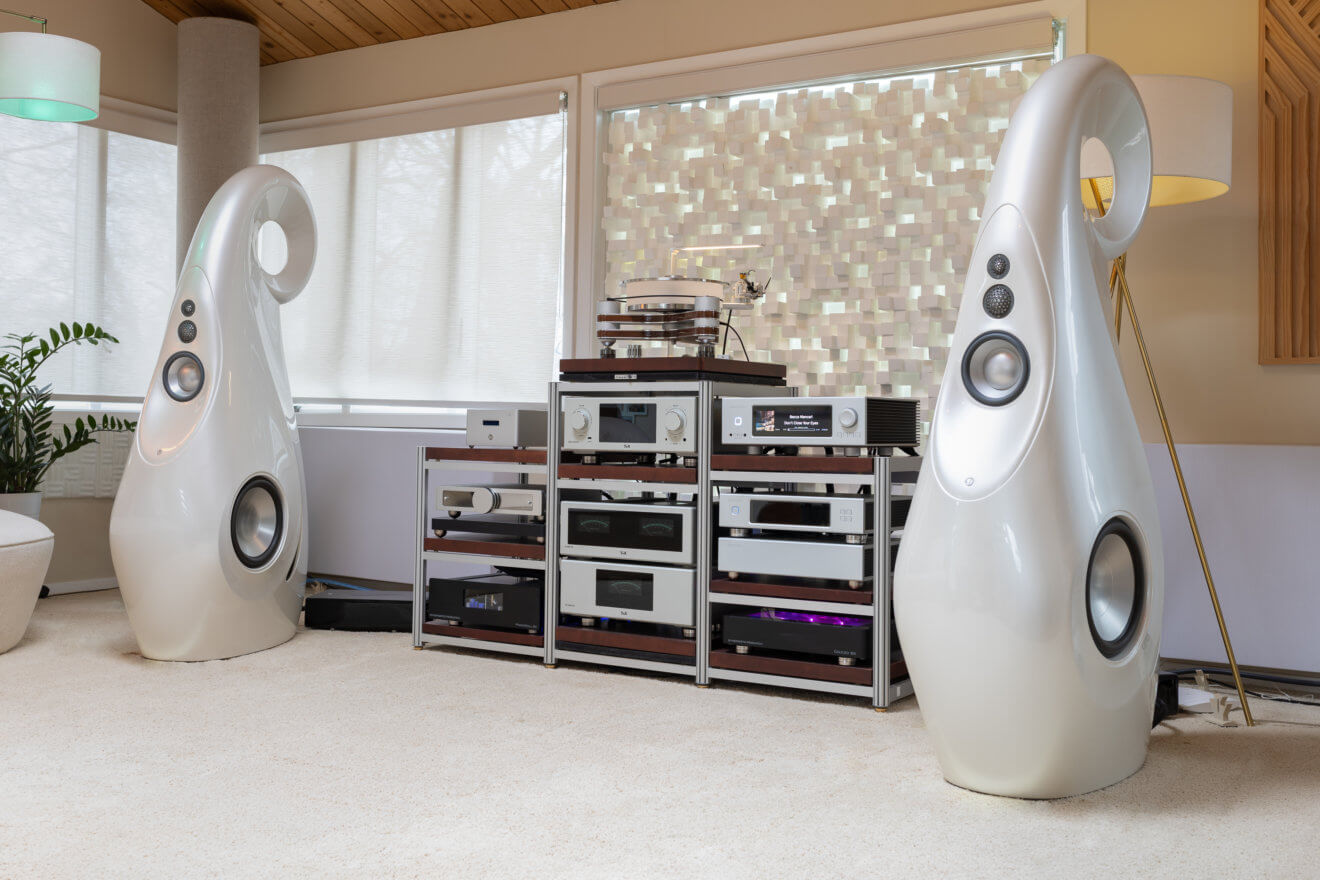 The Aurender AP20 Integrated All-In-One - Bliss Hifi